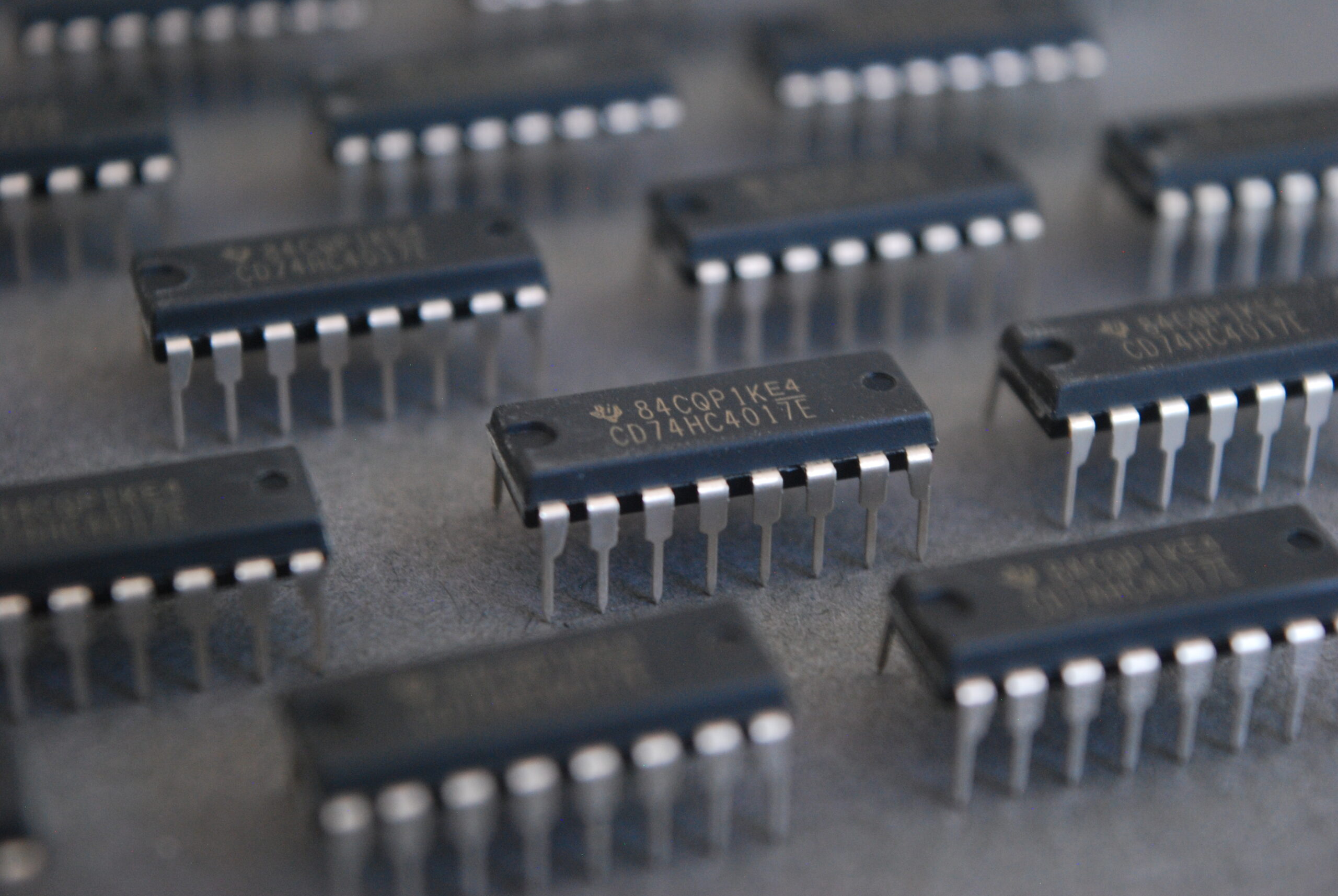 74ls48 4 Bit Binary Coded Decimal To 7 Segment Display Decoder Bolt ⚡